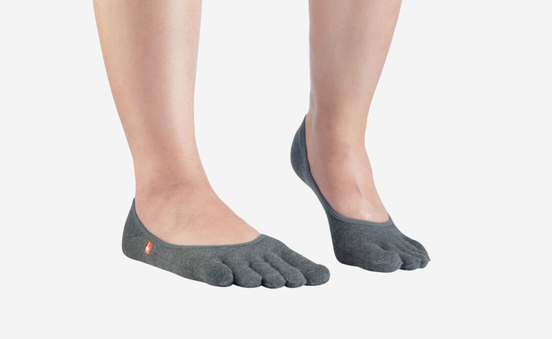 Best Socks for Barefoot Shoes: Toe Socks and Wide Toe Box Socks
