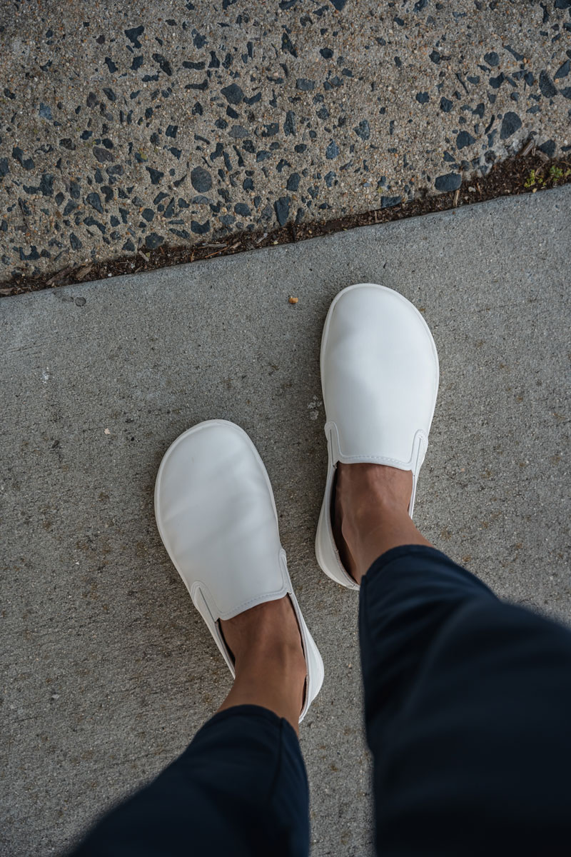 Feelgrounds Barefoot Shoes Review: Casual, Versatile, On-Trend Shoes